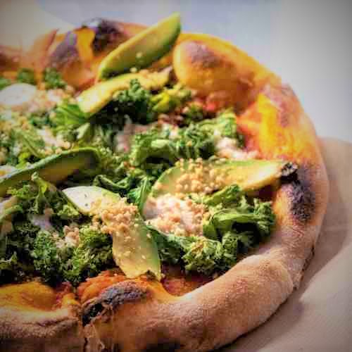 The Pizza Only True Love ofrece pizzas “gourmet” elaboradas con masa ...